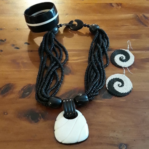 Jewelry | 325 Black White Jewelry Set | Poshmark